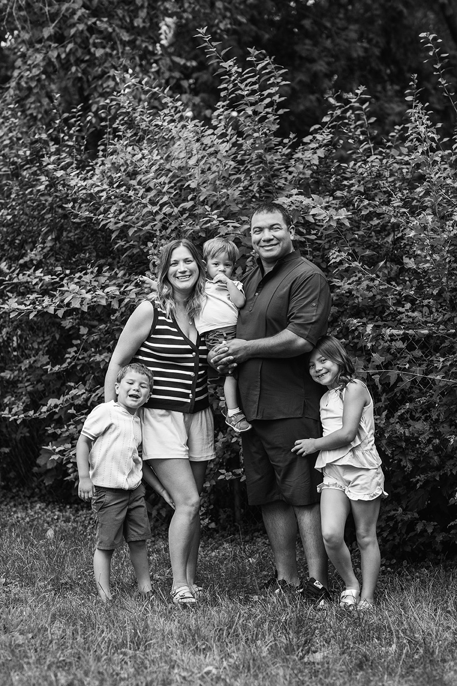 Mora Family | River Falls Family Portrait Photographer | Debra O ...